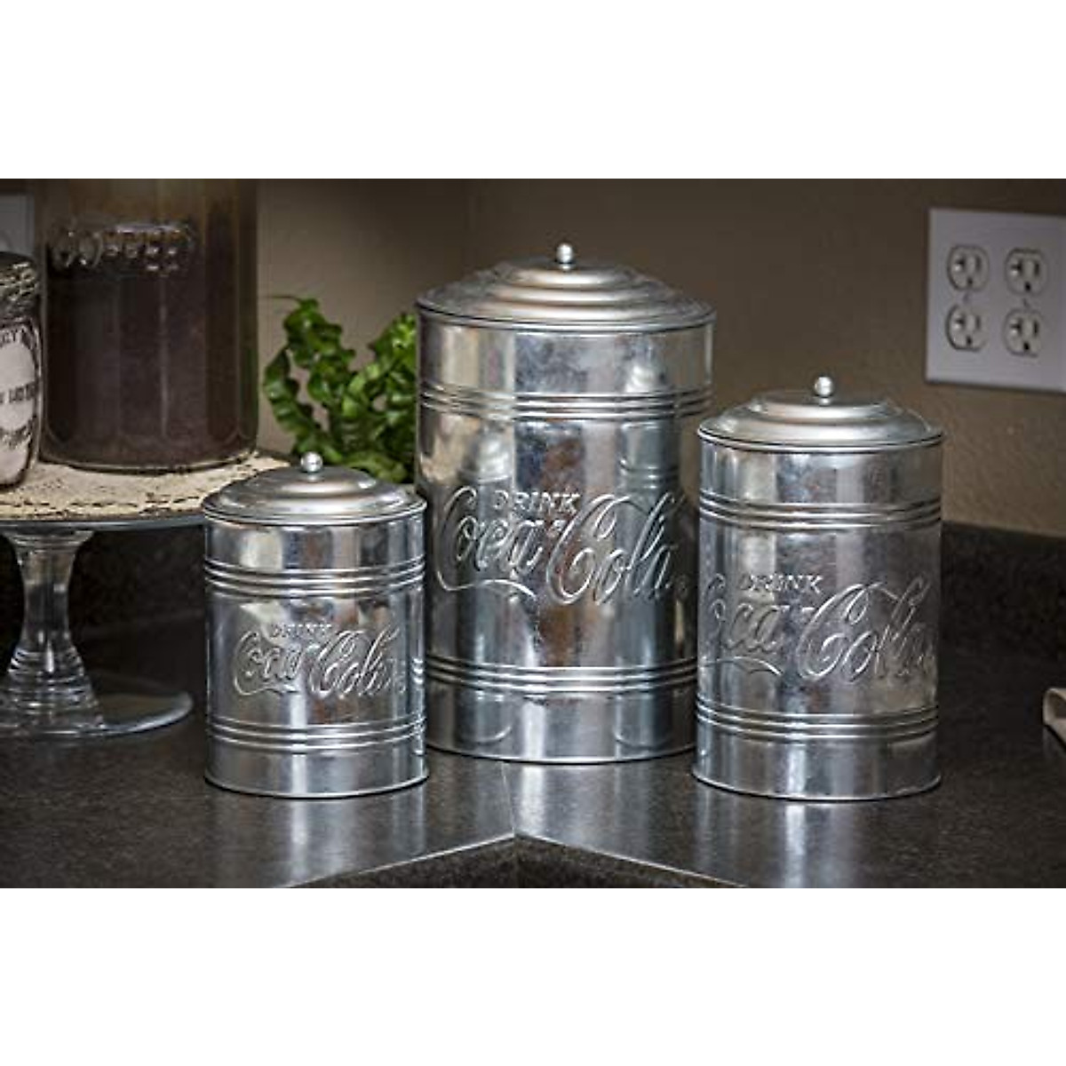 Tablecraft Galvanized Storage Canister with Lid, 5.5" x 9.25" (88 oz), Silver
