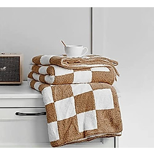 Yizheer Double Sided Checkerboard Grid Cozy Luxury Throw Blankets Warmer Soft Reversible Microfiber Bed Couch Blanket, 51''x63''，Brown