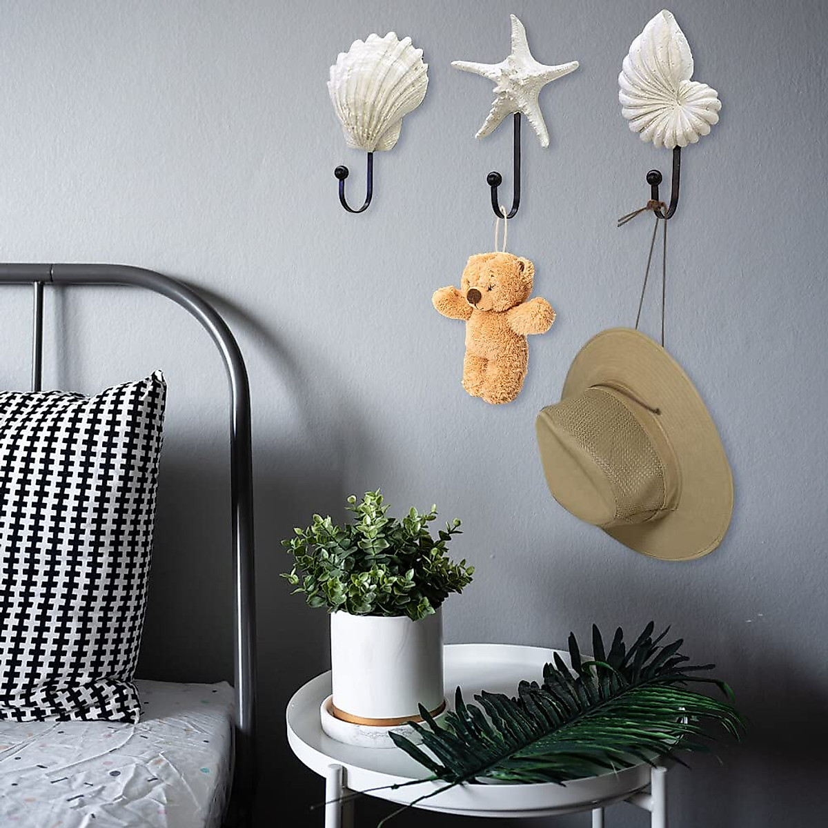 3pcs Wall Hooks Coat Hooks, Resin Hanger Decorative Hooks, Sea Shell Wall Hooks, Coastal Theme Beach House Decor for Bathroom Door Bedrooms Wardrobes for Clothes Hat Key (White)