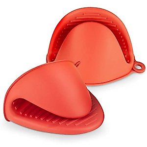 NutriChef 2 pcs Mini Red Silicone Gloves, Anti Slip Flexible Design for Nonstick Carbon Steel Bakeware Pans, Dishwasher Safe, Protects Hands from Hot Cast Iron Handle or Microwave Dish