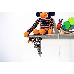 BarnwoodUSA Rustic Wooden Shelf with Victorian Brackets, Farmhouse Wall Ledge