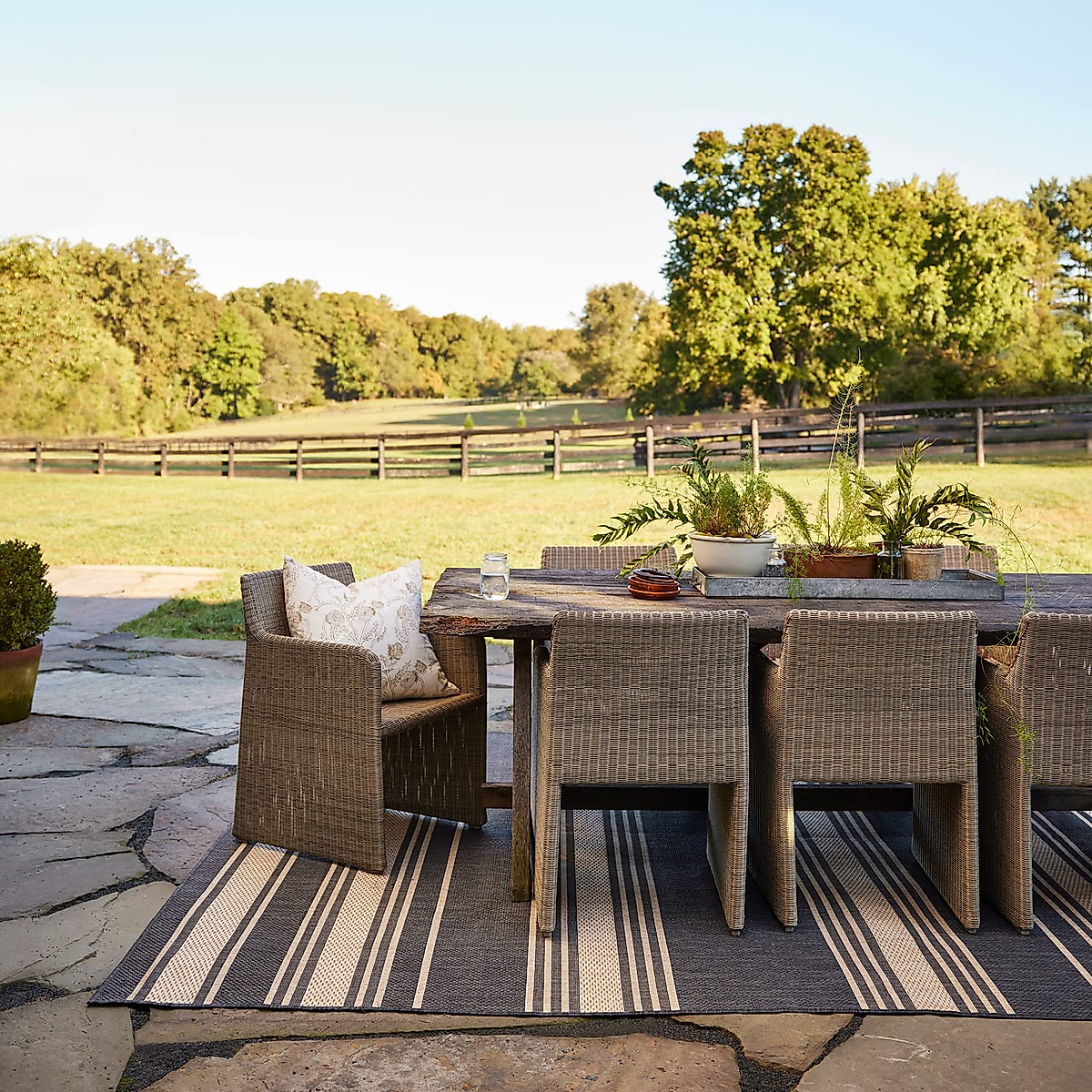 nuLOOMLauren Liess Romy Striped Indoor/Outdoor Area Rug, 8' x 10', Charcoal