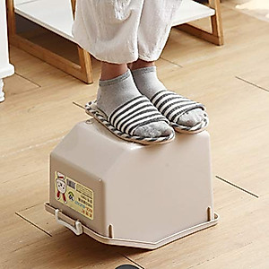 BESTONZON 10Kg Rice Container Dispenser Food Storage Container With Lids for Dry Food, Flour, Dog Food (Random Color)