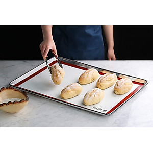 New Star Foodservice 36596 Commercial Grade Silicone Baking Mat Non-Stick Pan Liner, 17 x 25 inch (Full Size)