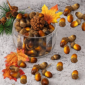 Cllayees 120 PCS Artificial Acorns, Fake Natural Acorns Decoration Thanksgiving Lifelike Simulation Christmas Ornaments Decor for Home Autumn Winter Decorations