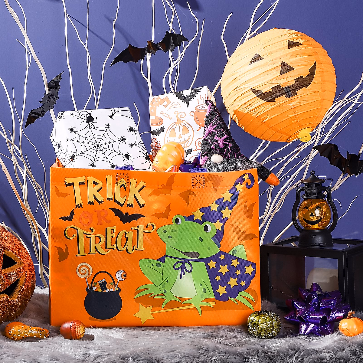 Loveinside Halloween Medium Recycled Gifts Bags with Handles, Reusable Halloween Party Gift Bag, Shopping Bag - 13" x 5" x 10", 1 Pcs, Frog Design