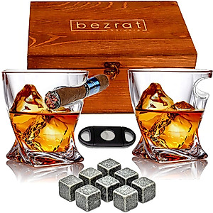 Bezrat Whiskey Cigar Glasses Gift Set - with Side Mounted Cigar Rest - Whisky Chilling Stones and accessories in Wooden Box - Scotch Bourbon Christmas Gift for Dad, Husband, Fathers Day, Birthday