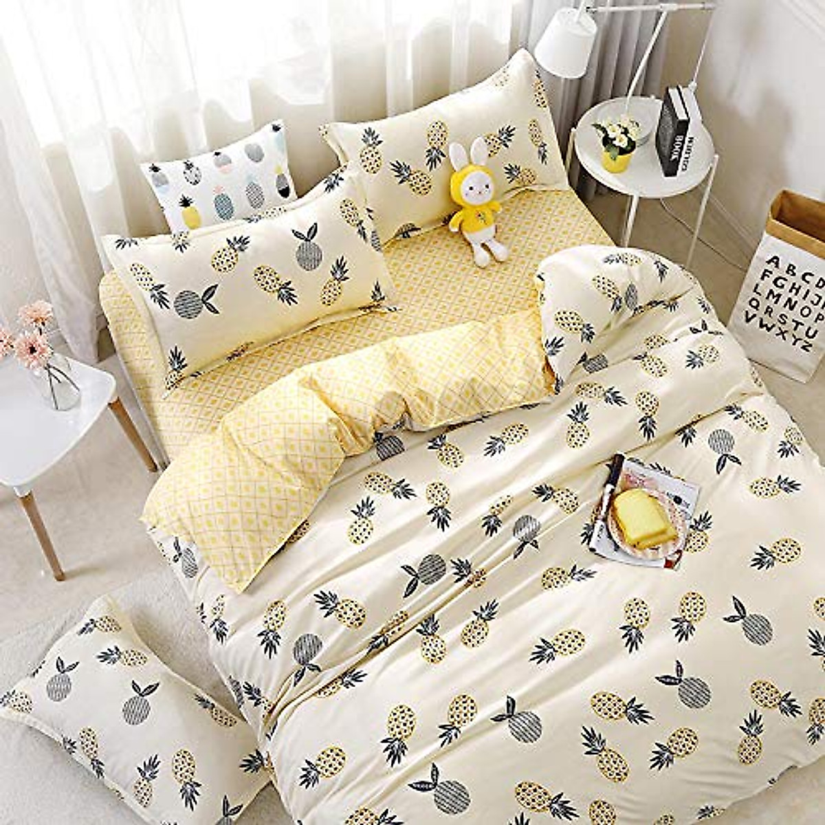 Feelyou Yellow Pineapple Duvet Cover Sets King Size, Cute Tropical Fruit Decor Bedding Set, Ultra Soft Microfiber Comforter Cover with 2 Pillow Shams, Lightweight 3 Pcs Home Bedding Collection,Zipper