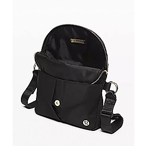 Lululemon All Night Festival Bag 5 L (Black/Gold)