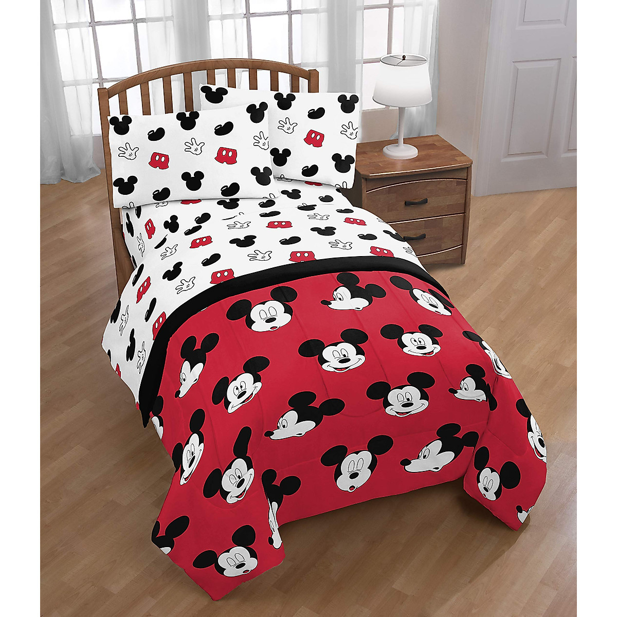Jay Franco Disney Mickey Mouse Cute Faces Full Sheet Set - Super Soft and Cozy Kid’s Bedding - Fade Resistant Polyester Microfiber Sheets (Official Disney Product)