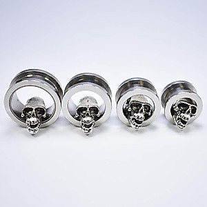 JIAPEIJIA 8-24mm 2Pcs 3D Skull Ear Tunnels and Plugs Ear Stretching Expander Piercing Ear Gauges Stud Earring (61/64''(24mm))
