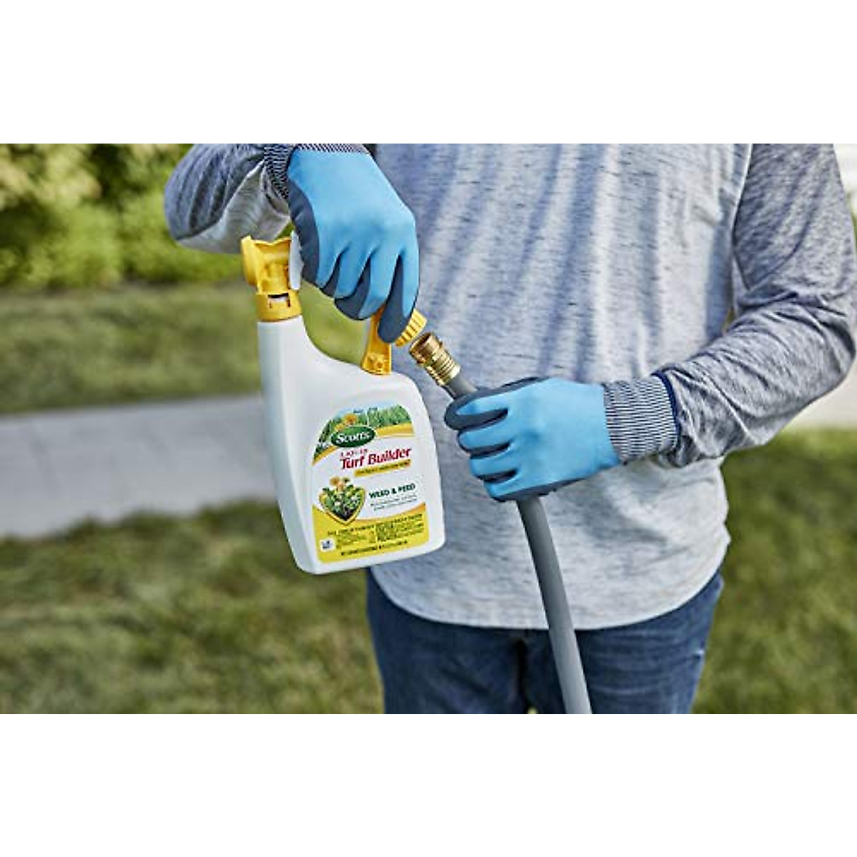 Scotts Liquid Turf Builder with Plus 2 Weed Control, Liquid Weed Killer and Fertilizer, 32 fl. oz. (Pack of 2)