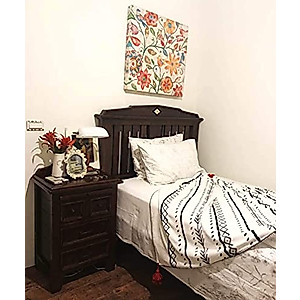 ANVI HOME Boho Throw Blanket Soft Warm Cozy Fuzzy Lightweight Decor Plush Blanket with Pompom for All Season for Dorm Room, Bed, Sofa, Couch, Chair, Gift, 50X60 Inch, Black White