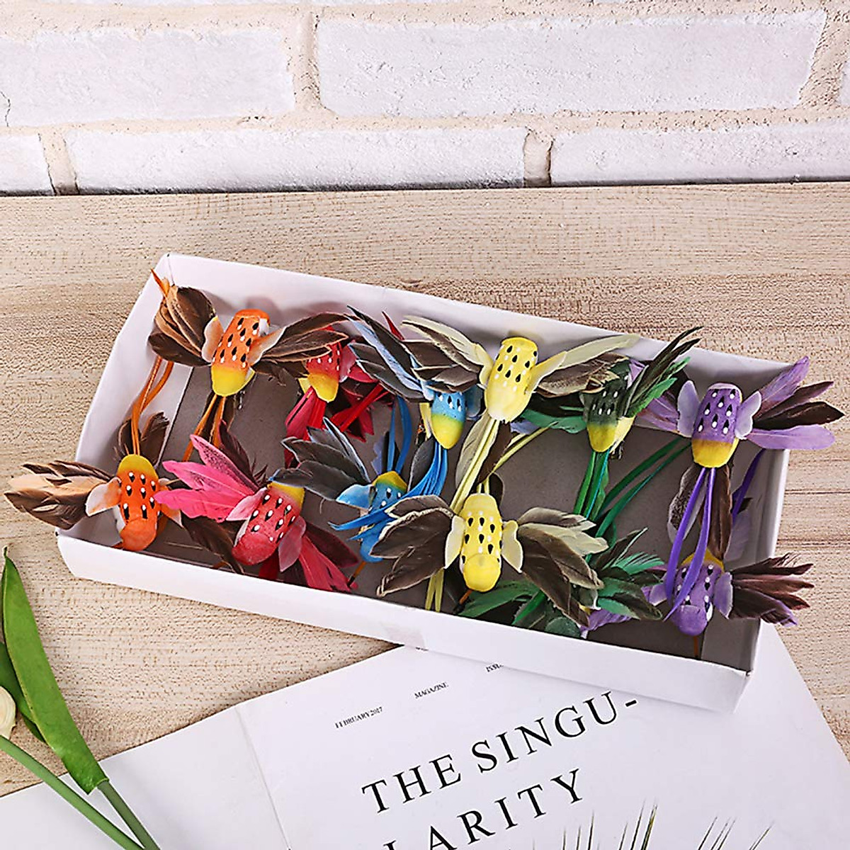 Oeey 12 Pcs Artificial Foam Hummingbird Feather Bird Figurine Simulation Feather Bird Ornaments for DIY Craft Wedding Decoration Home Garden Party Christmas Tree Embellishing Metal Clip