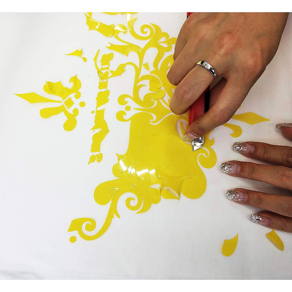 guangyintong Heat Transfer Vinyl Yellow HTV Rolls, 12" x 10ft Yellow Iron on Vinyl for T-Shirts, Matte Surface Yellow HTV Vinyl for All Cutter Machine Easy to Cut & Weed for Heat Vinyl DIY Design