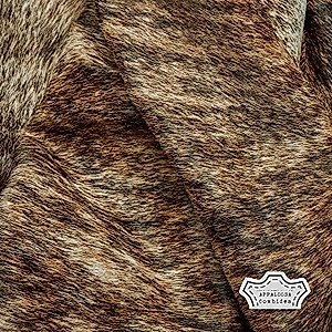 Appaloosa Cowhides Natural Medium Brindle Cowhide Rug (5' x 7')