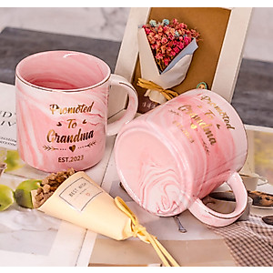 Mugpie Promoted to Grandma 2023 Gifts Coffee Mug - Funny Birthday Gifts for Mom Sister Best Friend - Mother's Day Christmas Gifts from Daughter Son Sibling BFF - Baby Shower First Time Grandma Gift