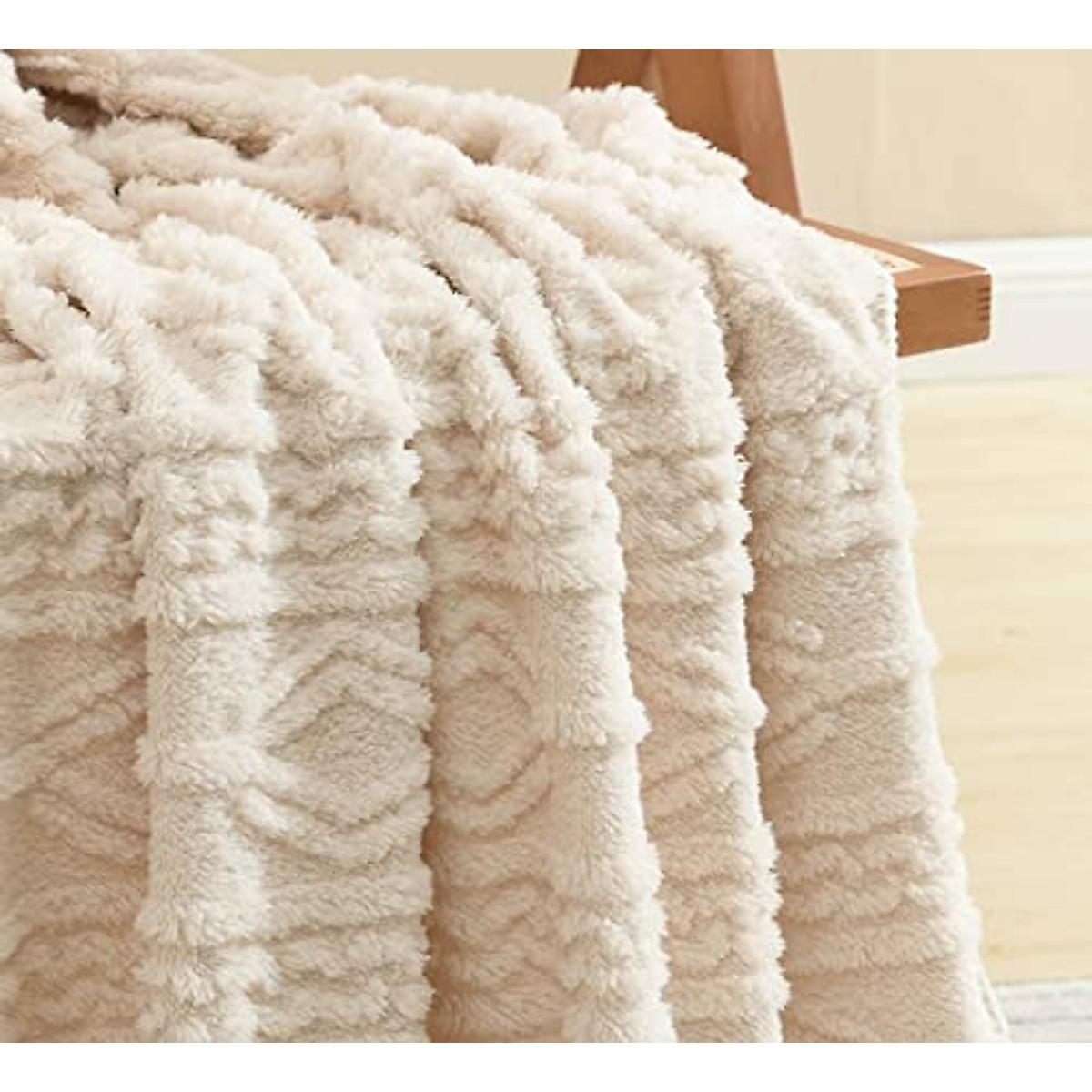 SofyCotty Sherpa Throw Blanket Soft Warm Cozy Plush Throws Blankets for Couch Sofa, Flannel Fleece Throws Geometric Knitted Pattern Blankets for Bed Living Room(50x60 inches,Ivory Beige)