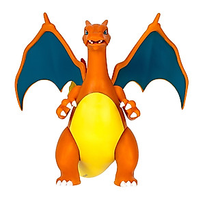PoKéMoN 4.5" Battle Feature Figure - Charizard