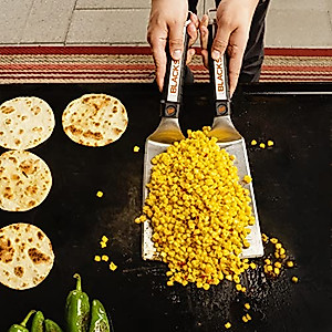 Blackstone 5322 Griddle Kit (6-Piece) Scraper, Heavy Duty BBQ Tongs, Barbecue Metal Hamburger Spatula (2) & Batter Dispenser & Mixer Bottle – Grilling Tools & Accessory, Black