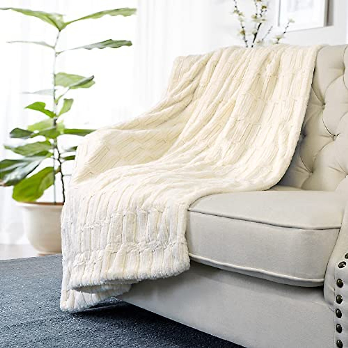 Home Soft Things Ivory Saga Double Sided Faux Fur Throw, 50" x 60", Comforable Soft Cozy Throw Blanket for Chair Bedroom Living Room Sofa Couch Bed Outdoor Travel