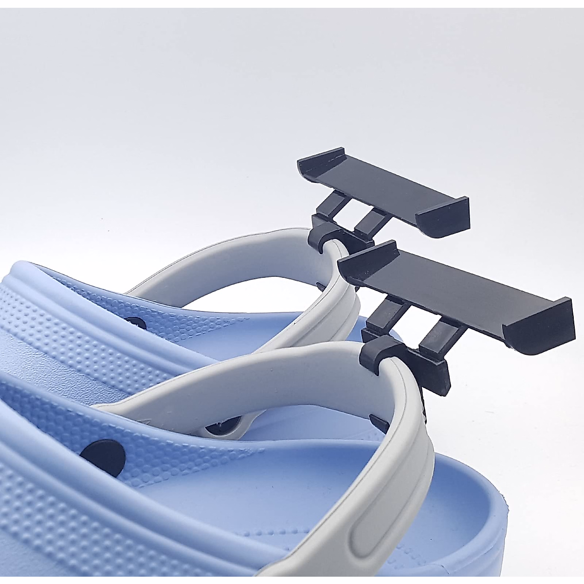 YIPUKIYI Car Spoilers Shoe Charms 2 Pack Shoe Spoilers Charm, Noticeable Shoe Charm Accessories, Decorative Shoe Charms for Shoe Buckles Supercar Spoiler (Carbon Fiber)