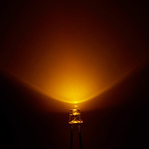 CHANZON 100 pcs 3mm Yellow LED Diode Lights (Clear Flat Transparent DC 2V 20mA) Bright Lighting Bulb Lamps Electronics Components Indicator Light Emitting Diodes