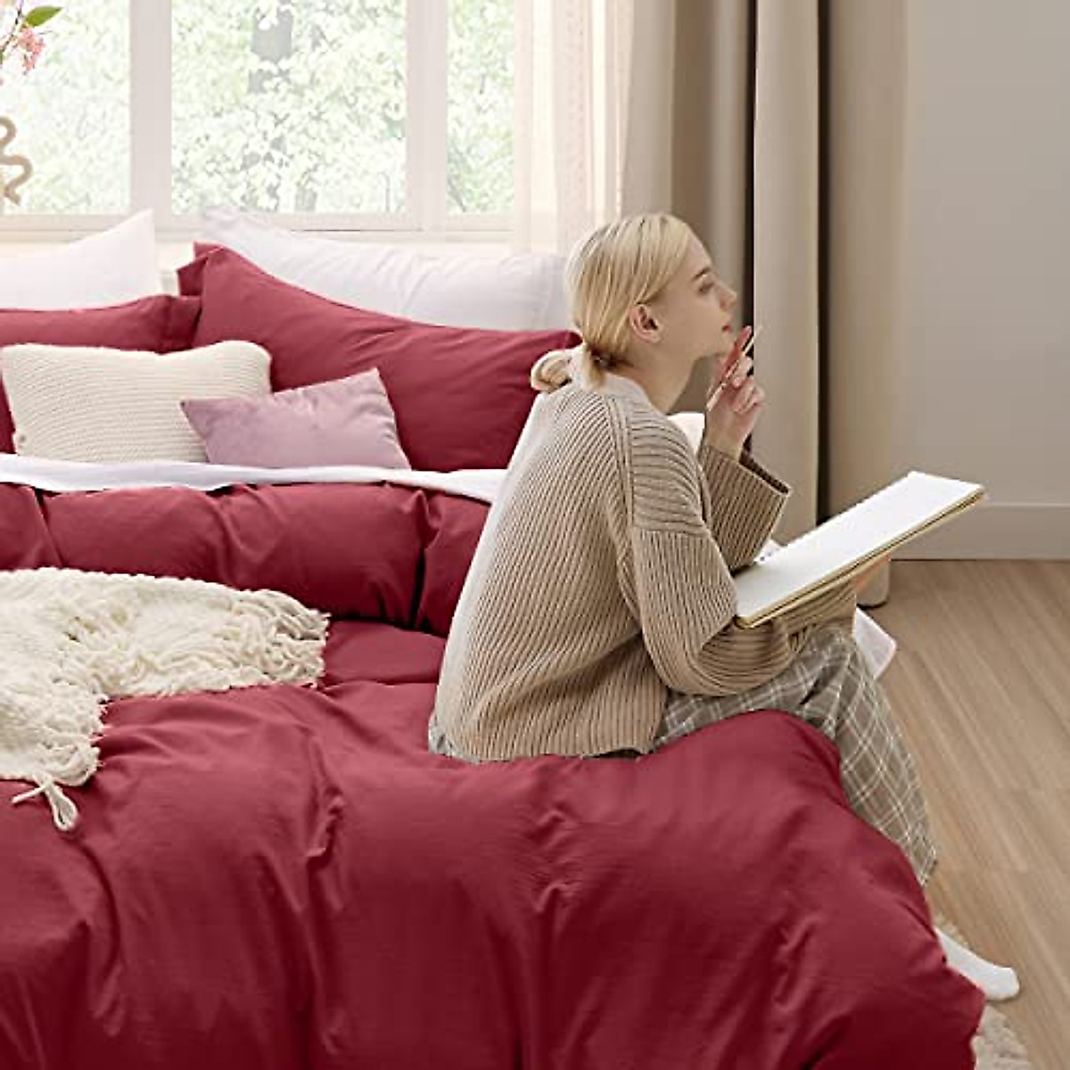 Bedsure Twin/Twin XL Duvet Cover Dorm Bedding - Soft Prewashed Red Duvet Cover Twin, 2 Pieces, Includes 1 Duvet Cover (68"x90") with Zipper Closure & 1 Pillow Sham, Comforter NOT Included