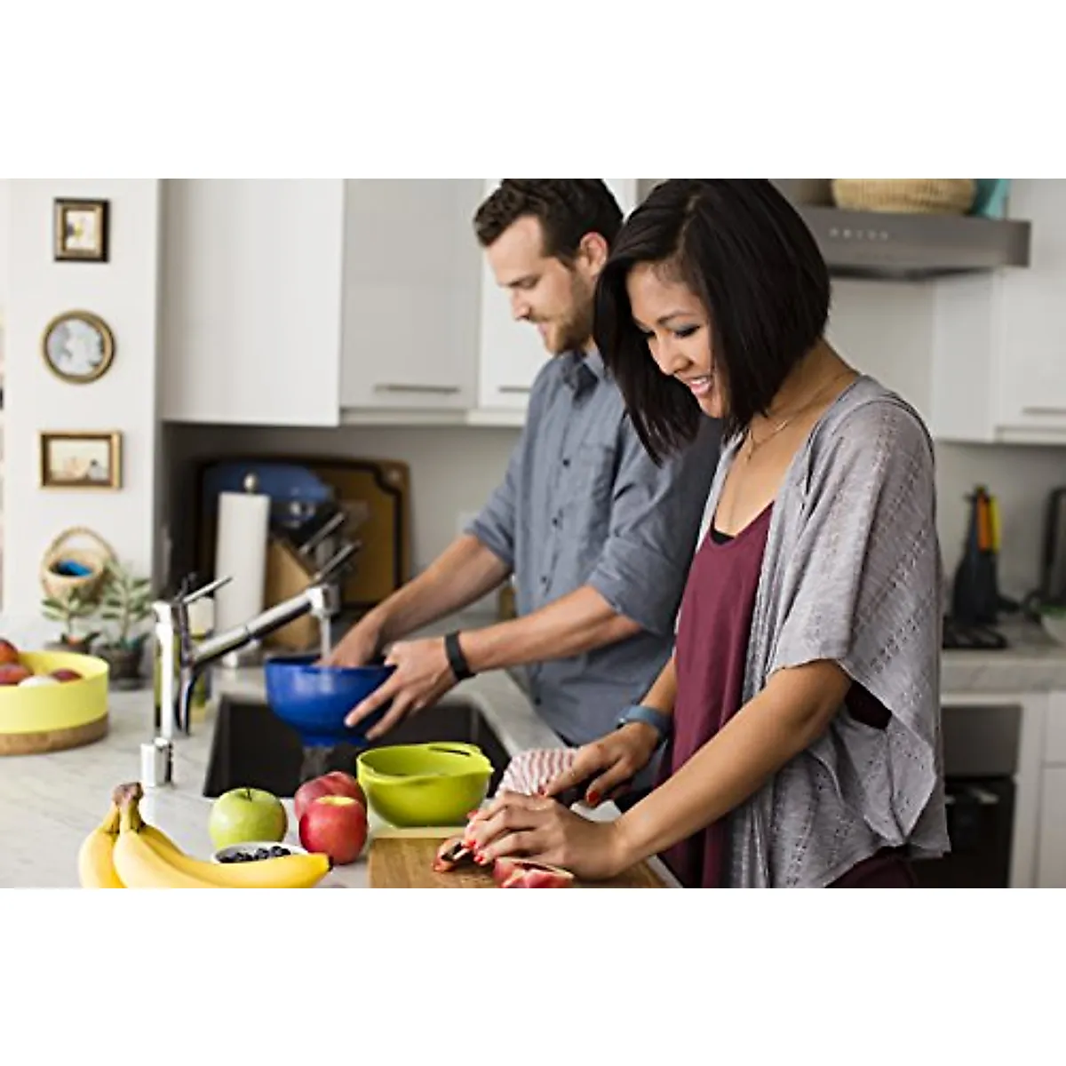 Fitbit Charge Wireless Activity Wristband, Black, Small