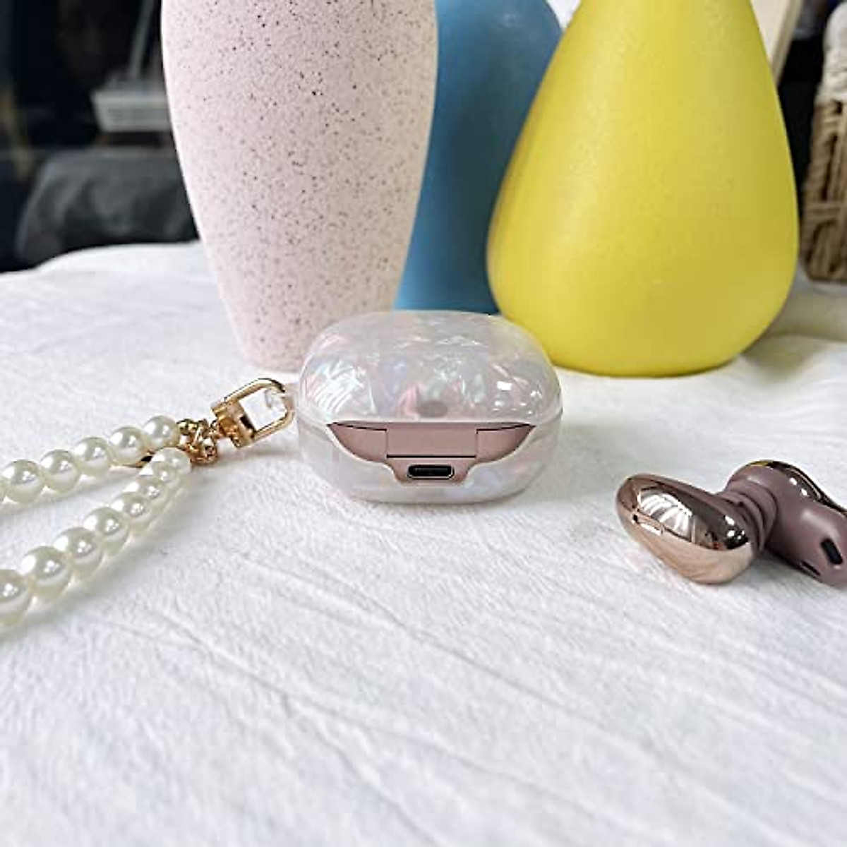 Fycyko Compatible with Samsung Galaxy Buds 2 Pro(2022)/Galaxy Buds Pro Case/Galaxy Buds 2 Case/Galaxy Buds Live Case with Pearl Keychain Cute Shockproof Protective Cover Case White
