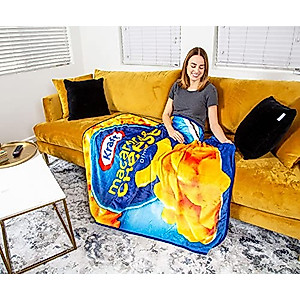 Kraft Macaroni and Cheese Plush Fleece Throw Blanket | Soft Polyester Cover For Sofa and Bed, Cozy Home Decor Room Essentials | Cute Gifts and Collectibles | 45 x 60 Inches