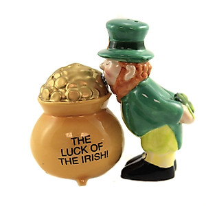 Pacific Giftware Luck of The Irish Pot of Gold Magnetic Salt & Pepper Shakers
