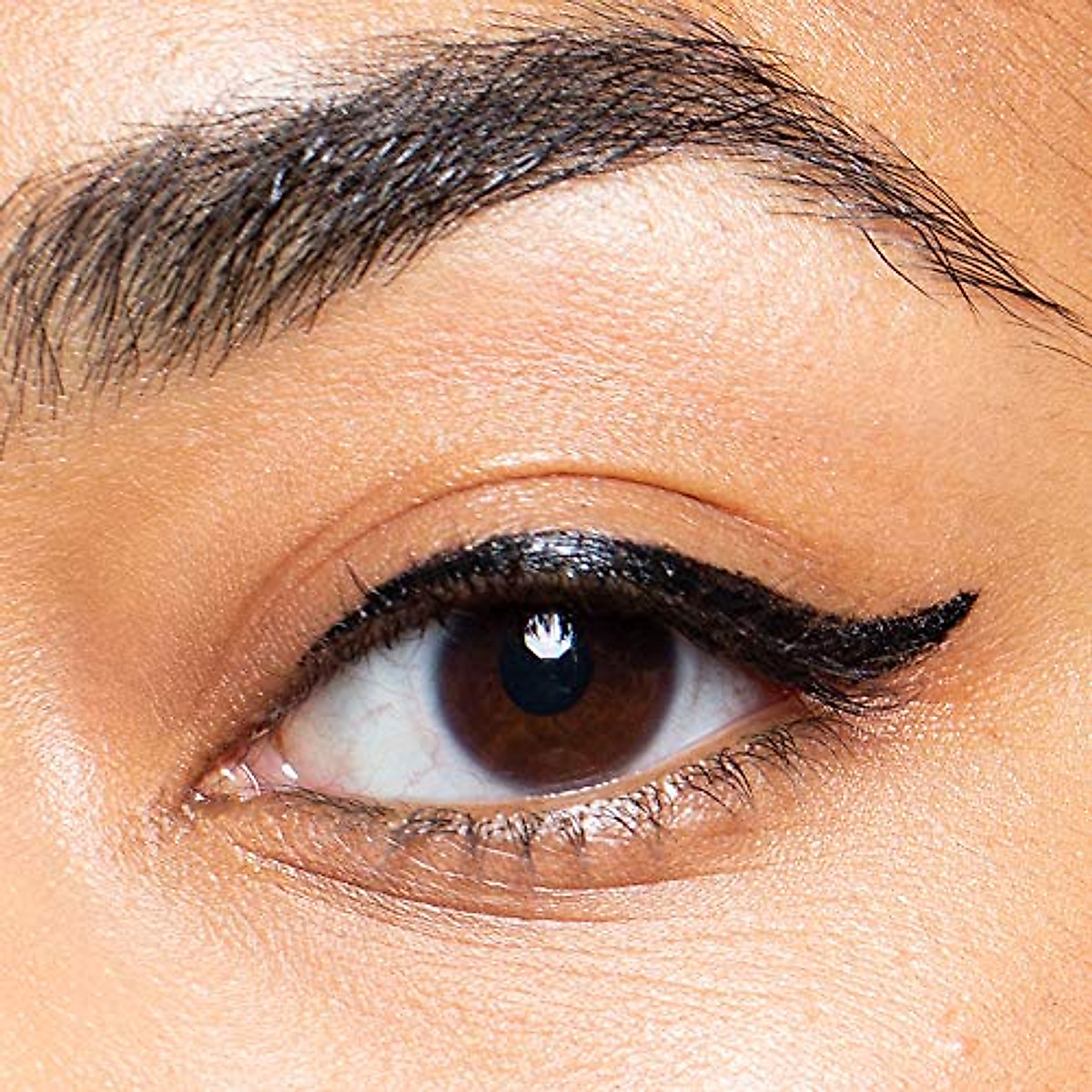 Mistake Erase Liquid Eyeliner and Corrector - All Day Wear Water-Resistant Eye Liner