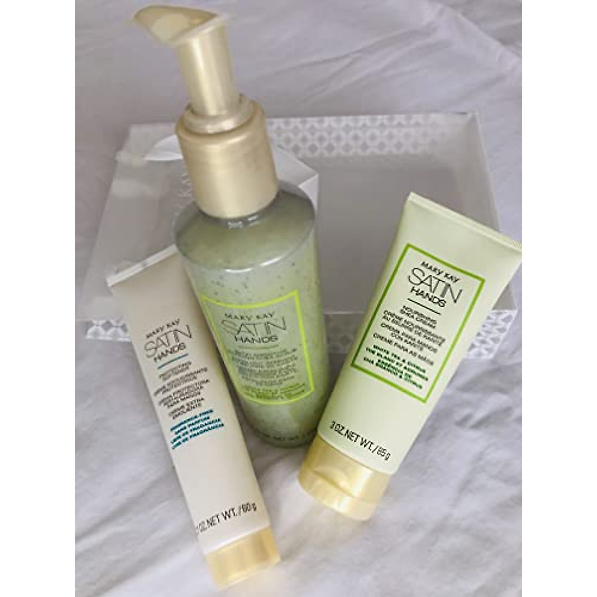 Mary Kay Satin Hands Pamering Set