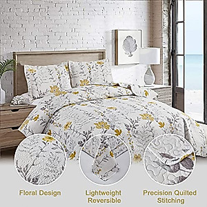 Quilt Set King Floral Bedspread Coverlet King Floral Quilts Bedding Spring Summer Lightweight Quilts Bedspread Reversible Bedding Grey Leaf Yellow Floral Quilt Collection Bedspread with Pillow Shams