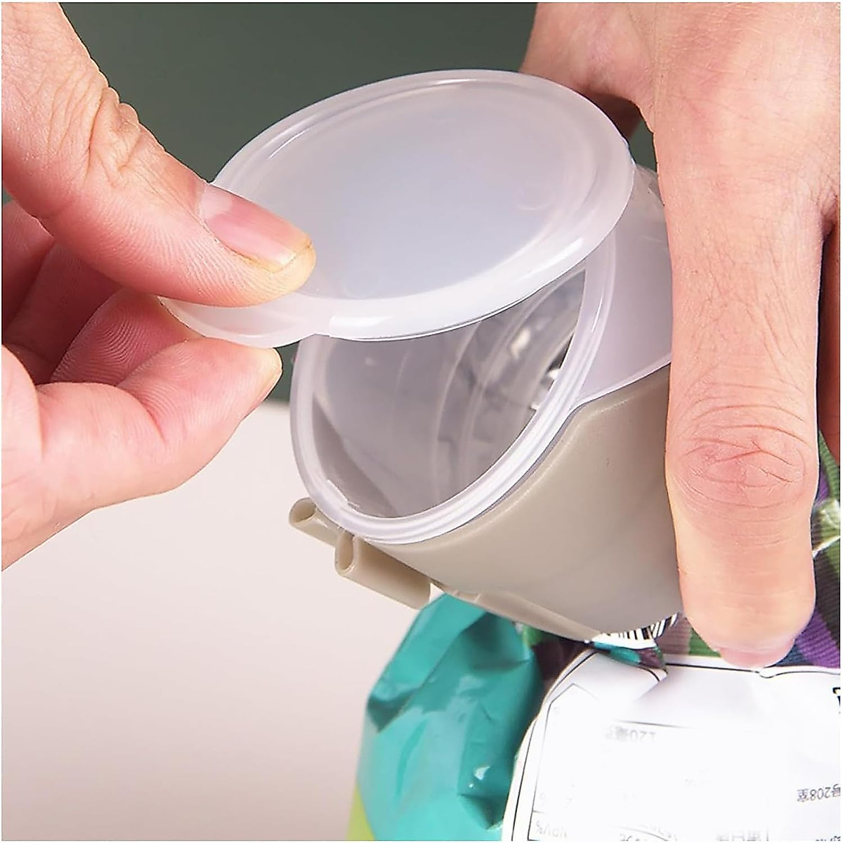 OYCBUAZY 2024 bag clips with pour spout，snack clips that pour，bag clips for food，bag clips for food storage (color mixing)