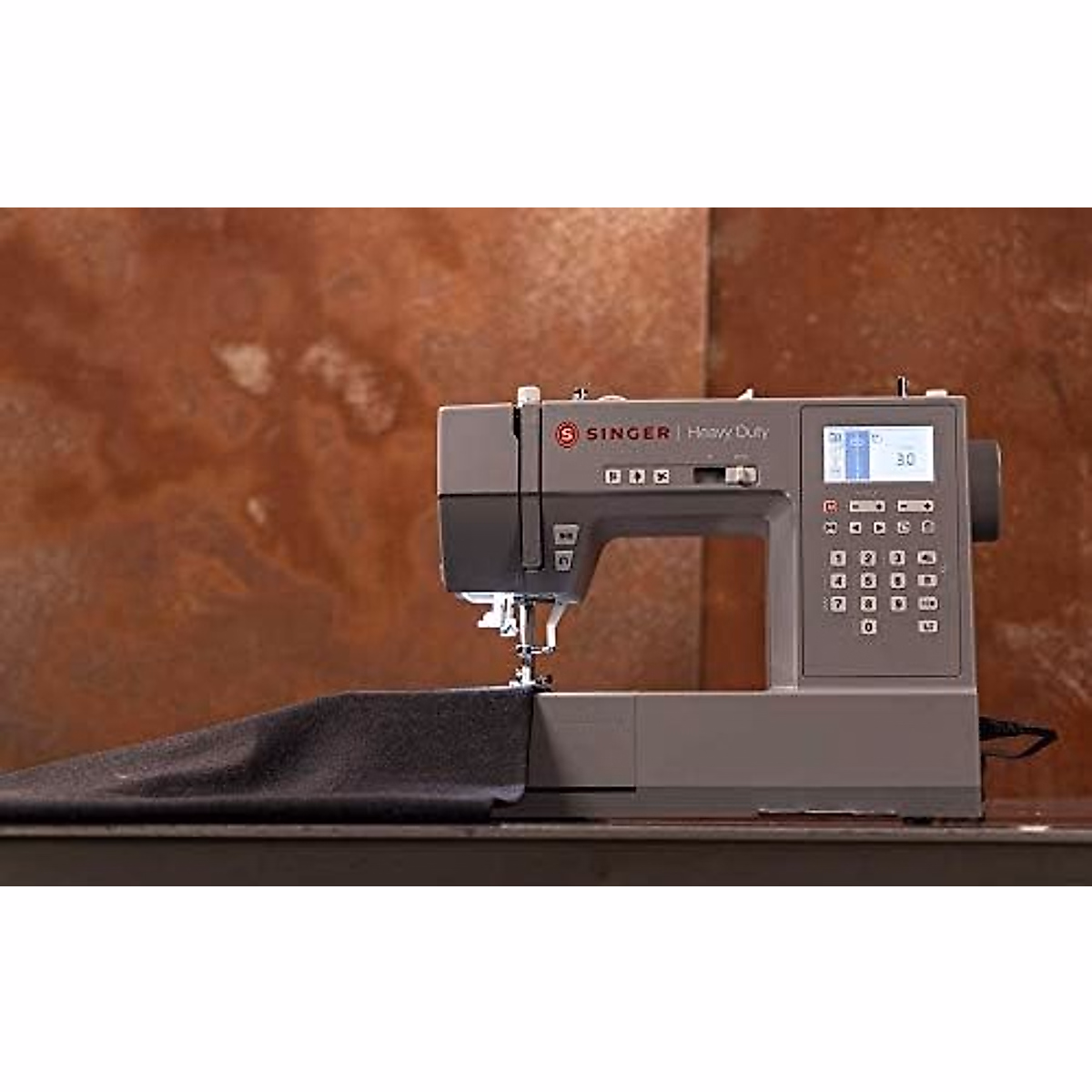 Singer Heavy Duty 6800C Sewing Machine with 586 Stitch Applications and LCD Screen Display (Gray)