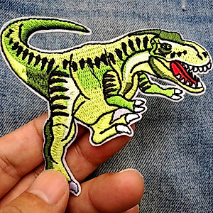 15Pcs Dinosaurs Iron on Patches Embroidered Fabric Stickers Realistic Dinosaur Pattern Sewing Patches DIY Appliques for Kids Teens Embroidered Applique Patches for T-Shirt Clothes Bags Hats