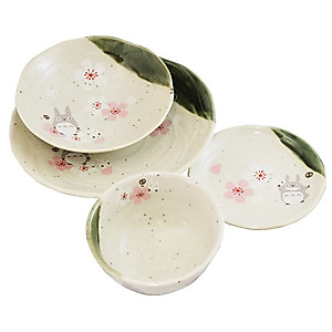 Studio Ghibli - My Neighbor Totoro - Sakura/Cherry Blossom, Skater Traditional Japanese Porcelain Dish Series - Small Plate