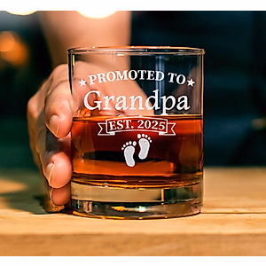 CARVELITA Promoted To Grandpa Est 2025 Whiskey Glass - 11oz Old Fashioned Bourbon Rocks Glass - First Time Grandparents Gifts - Grandparent Announcement - New Grandparent Gifts First Time, Papa To Be