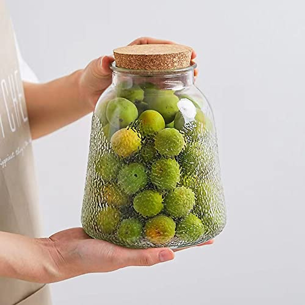 Piscepio Canister Glass Jars with Cork Lids Set of 3 in 38oz, 41oz & 56oz, Embossed wooden Stopper Glass Containers, Retro Design Decorative Kitchen Counter, Pantry Jars for Candy Cookie Food Storage