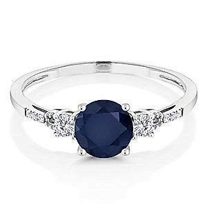 Gem Stone King 10K White Gold 6MM Round Gemstone Birthstone White Created Sapphire & White Diamond Accent 3-Stone Engagement Ring | Three-Stone Wedding Anniversary Promise Ring For Women