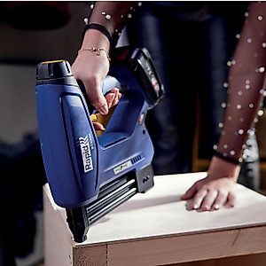 Rapid High-Performance Staples for Dense Materials, Narrow Crown No. 606, Leg Length 12mm, Staple Gun Staples, Resin-Coated Galvanised Steel, 3600 Pieces, Plastic Box (40303093)