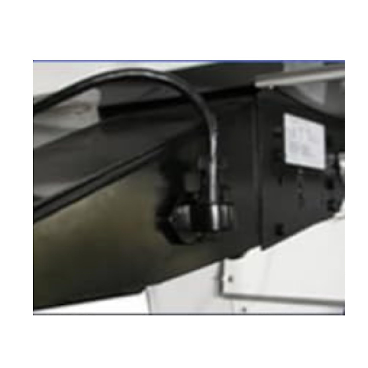 Tri-Lynx 8200B Lynx Stay-Put Plug Holder, Black