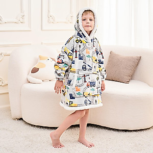 Wearable Blanket Hoodie for Kids, Super Warm and Soft Sherpa Flannel Sweatshirt Blanket with Giant Pocket, Hooded Blanket for 2-6 Year Old Boys Gifts, Construction Truck