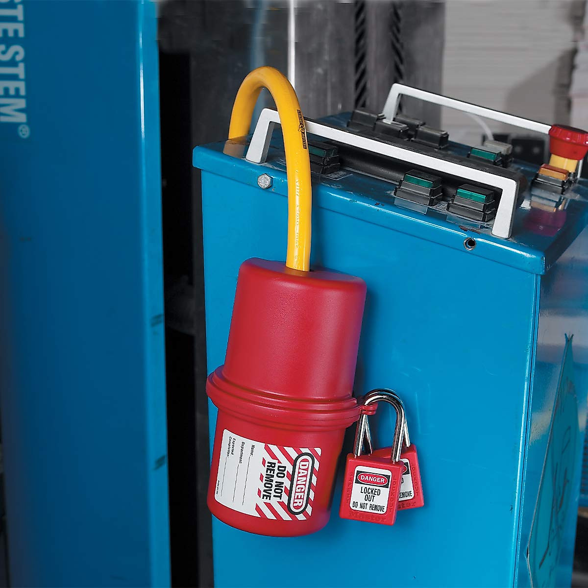 Master Lock 488 Lockout Tagout Electrical Plug Lockout, 220 - 550 Volts,Red