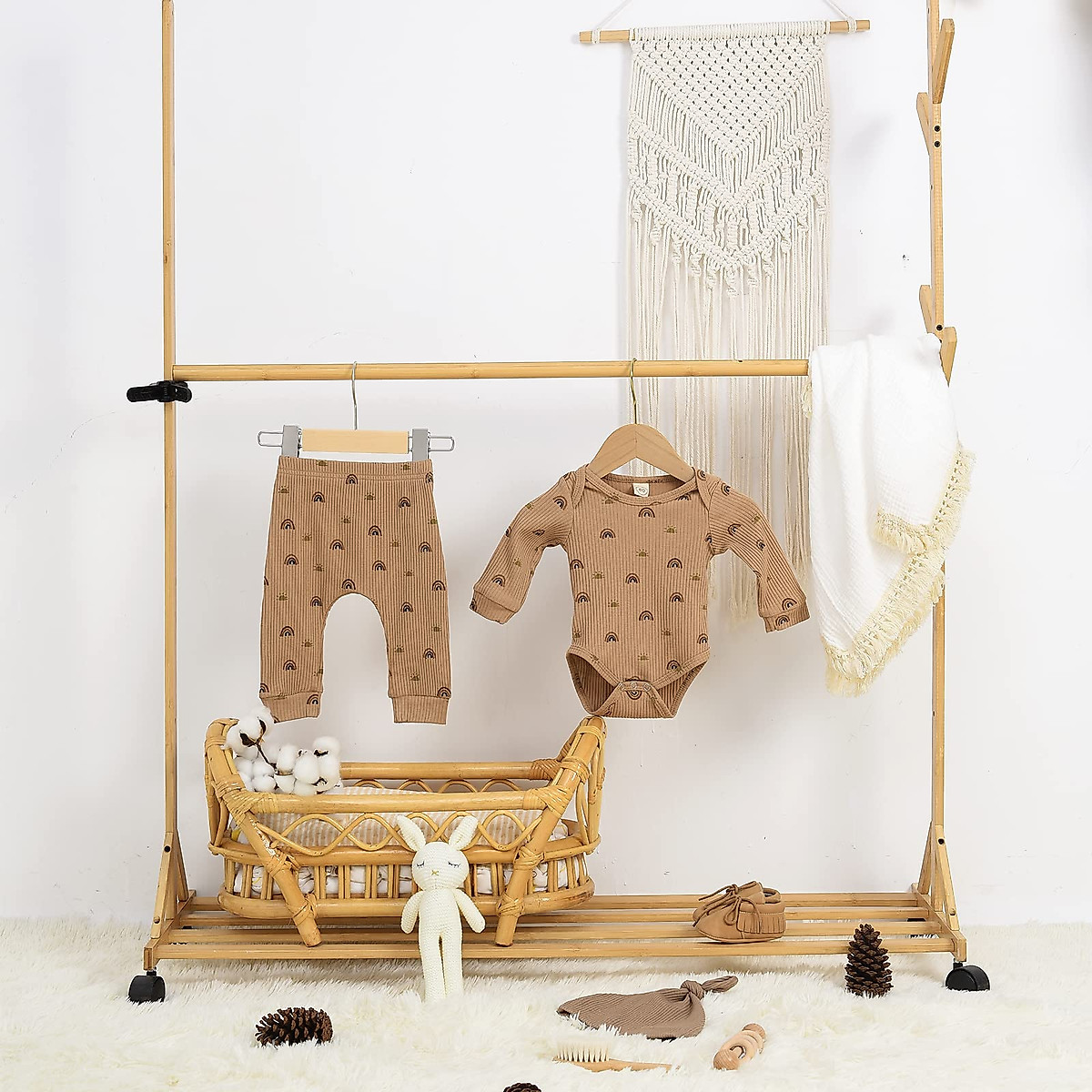 meloom Baby Gift Set, Unisex Newborn Gifts Box, Boho Gender Neutral Baby Essentials, Baby Shower Gifts for New Moms, New Baby Gifts for Boys and Girls, Personalized Gift Basket for New Babies