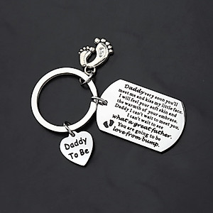 MYOSPARK Daddy To Be Gifts Daddy I Can't Wait To Meet You Keychain First Time Dads Gift Pregnancy Announcement Gift (Daddy Soon DKC)