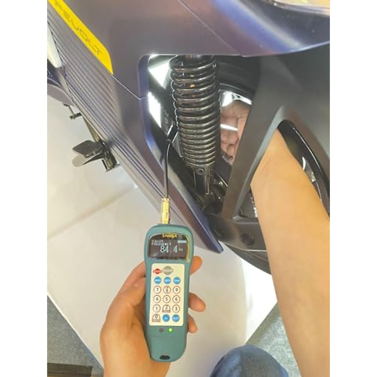 Sanker Sonic Belt Tension Meter SK-608 Suited for Multi-Ribbed V- and synchronous Belts Shorter Measurement time ≤ 0.2S Measuring Accuracy +/-1% Frequency Range 10-5000Hz U550 Same Function