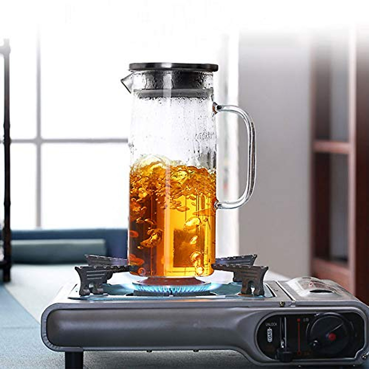 Hwagui - Heat Resistant Glass Pitcher with Stainless Steel Lid, Water Carafe with Handle, Good Beverage Pitcher for Homemade Juice and Iced Tea, 1000ml/34oz